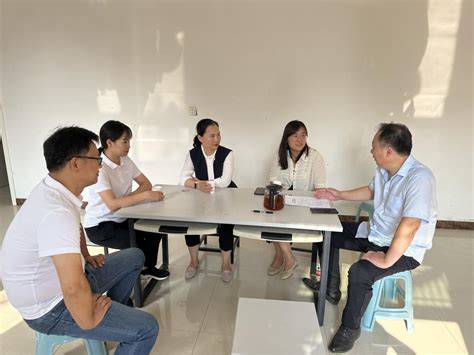 飞行学院党总支赴定点帮扶村开展帮扶慰问活动 安阳工学院