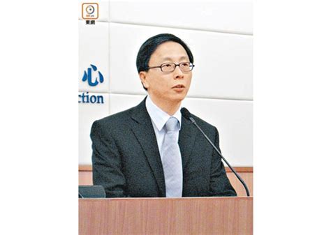 何栢良推算通關首月3萬客帶疫抵港 盼私營醫療體系協助治療 東方日報