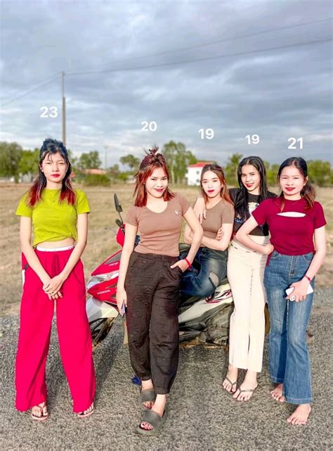 •គ្មានស្នេហា គ្មានការឈឺចាប់• ស្រលាញ់១ណាប្រាប់បាននៅទំនេរទេចាស៎ Facebook