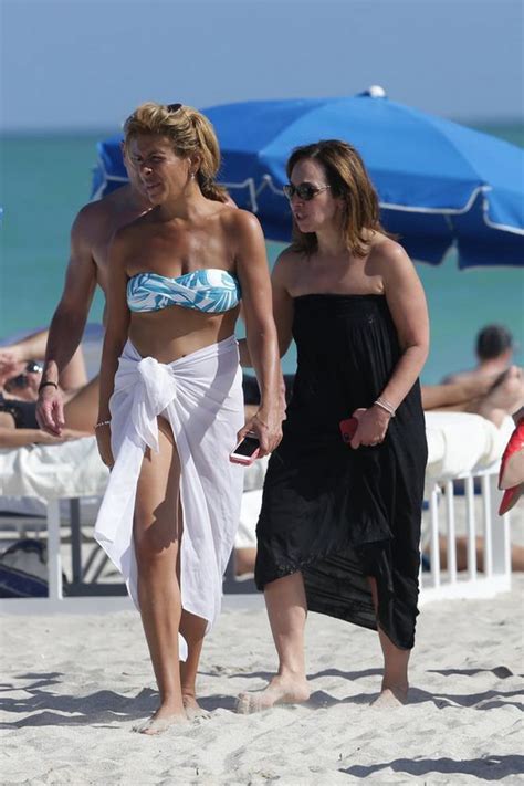 Hoda Kotb Went To The Beach