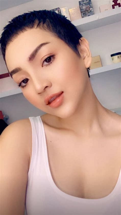 နွေရာသီမှာ အလန်းစားဖက်ရှင်နဲ့ အထာကျကျ ဂေါ်နေတဲ့ နေခြည်ဦးရဲ့အမိုက်စားဗီဒီယိုဖိုင် Myanmarload