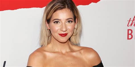 Gabbie Hanna Asks Fans To Help Her Chose The Artwork For Upcoming Ep Gabbie Hanna Just Jared Jr