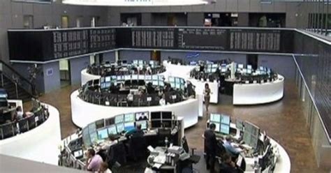 유럽증시 세계경제 우려 하락미국증시는 하루 휴장