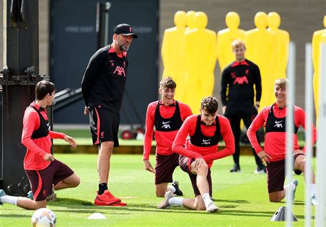 Liverpools Predicted Xi Vs Lask Klopp Puts Faith In 19 Year Old