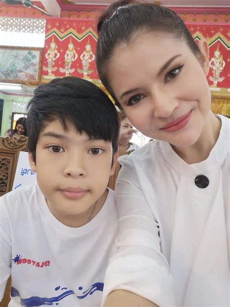 แอนนี่ บรู๊ค พา น้องฑีฆายุ เยี่ยมยาย พบความสุขแสนเรียบง่าย