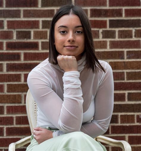 About Iris Grace Style