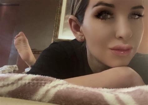 In Need Of A Cuck To Use As An Atm While He Imagines Rubbing My Feet While My Bf F Cks Me All