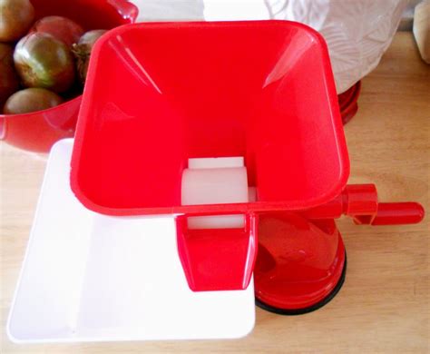 Passata Machine For Homemade Tomato Sauce