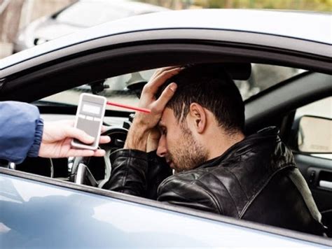 3 в 1 Ченгета спипаха пиян и дрогиран шофьор без книжка зад волана на БМВ във Врачанско