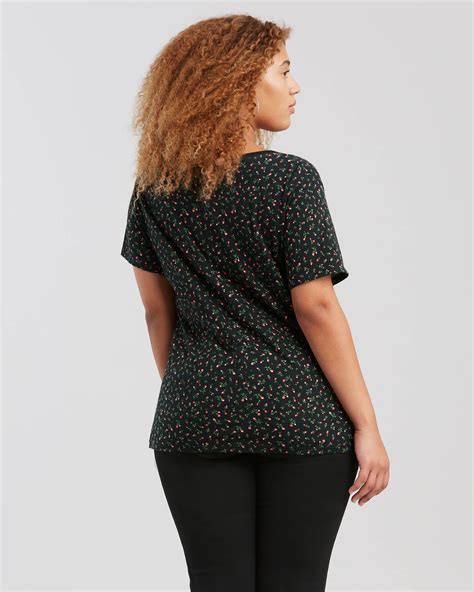Perfect Pocket Tee Plus Multi Color Levis® Us