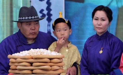 Цагаан сарыг хамгийн өргөн тэмдэглэдэг гэр бүл