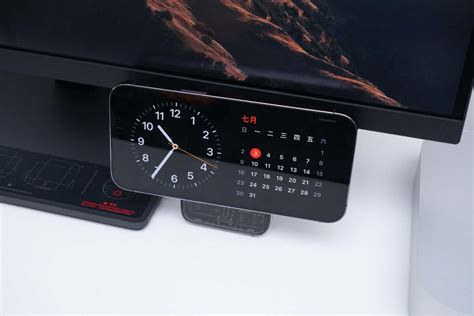 The Only Brand New Feature On IOS 17 Here Is How To Trigger The StandBy Mode On Your IPhone