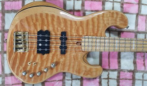 대전기타수리 데임 베이스기타 배터리케이스 교체수리 대전 기타판매 기타셋업 전문점 뮤직마스터 네이버 블로그