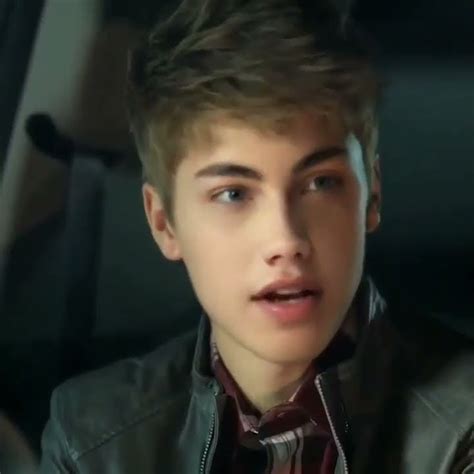 Энэ ертөнцийн амьдрал мөнх биш бид төрсөн нутаг руугаа буцах болно чи юу гэж бодож байна вэ