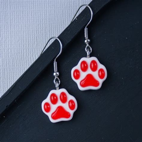 Серьги Лапки из эпоксидной смолы купить с доставкой по выгодным ценам в интернет магазине