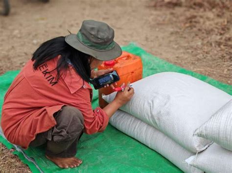 ဆားလင်းကြီးမြို့နယ်ရှိ ရက်ရှည်စစ်ရှောင်စခန်း ၁ နေရာကို ဆန်၊ဆီများ လှူဒါန်း Khit Thit Media