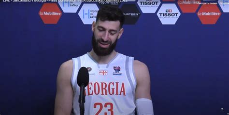 თორნიკე შენგელია შვეიცარიასთან გამარჯვების შემდეგ ვთამაშობთ როგორც ერთი დიდი ოჯახი 💬