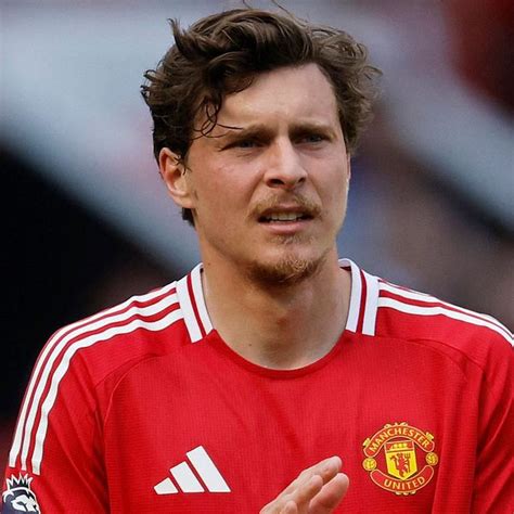 Fotboll Robin Olsen Klar För Malmö Ff Svt Sport