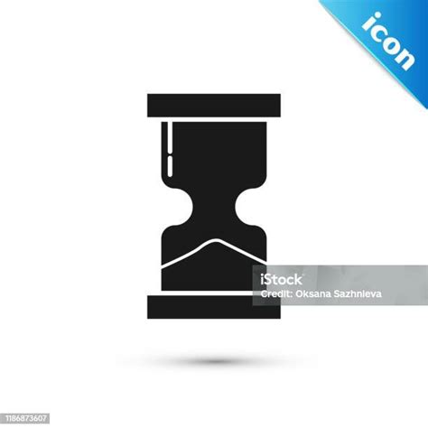 흰색 배경에 고립 된 흐르는 모래 아이콘이있는 검은 색 오래된 모래 시계 모래 시계 기호입니다 비즈니스 및 시간 관리 개념 벡터 일러스트레이션 0명에 대한 스톡 벡터 아트