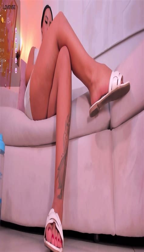 Katie White Sandle Dangle Eporner