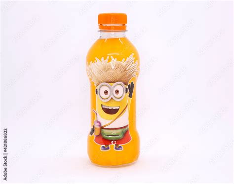 Foto De Stock Bottle With Minion Character Bottle Of Orange Soda