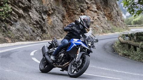Suzuki V Strom 800 Re Review Another Talented Middleweight Adv Visordown