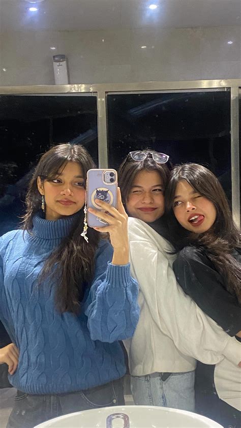 Aleeba Shakir Thank You Qnepk For Sending The Prettiest Accessories