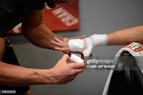 Mma Wraps Photos And Premium High Res Pictures Getty Images