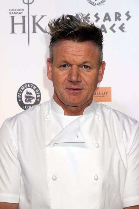 กอร์ดอน แรมซีย์และภรรยา เผยภาพถ่ายชื่นมื่น ต้อนรับลูกน้อยคนที่ 5 สู่ครอบครัว Catdumb