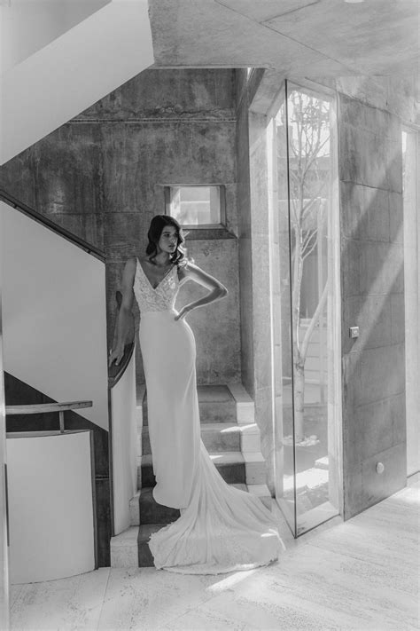Alena Leena Kr Bridal And Tailoring