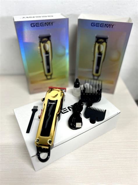 Машинка для стрижки волос Geemy GM-8015 вибрационная с насадками 3-6-10 ...