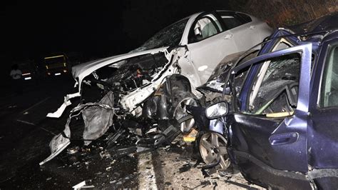 Брутална катастрофа в Ловешко Мъж и две деца загинаха на място Новини бг