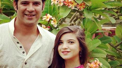 Moammar Ranas Daughter Rea Rana Is Taking The Internet By Storm Behtareen