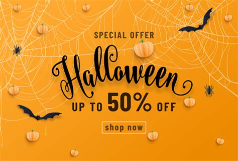 할로윈 판매 배너 파티 초대 개념 배경 박쥐 거미줄 거미줄 호박 글자 글꼴 텍스트와 휴일 디자인 종이 컷 스타일입니다 벡터