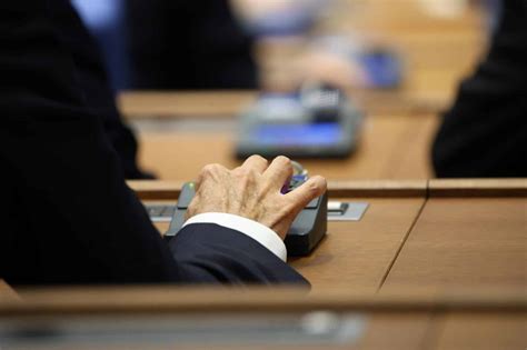 НС избра Младен Шишков за председател на Временната комисия за проблемите с безводието Евроком