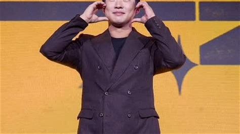 اخبار انتشار تصاویری از کنفرانس خبری سریال دختر ماسک‌دار نماشا