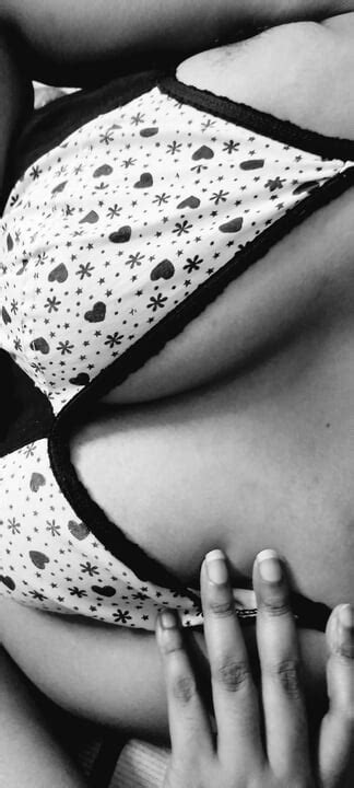 Desi Office Girl Removing Her Clothes Feat Delightfulbarrel6 Xhamster