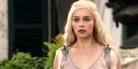 Emilia Clarke Temporada 1