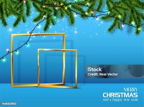 현실적인 크리스마스와 새해 배경 배너 전단지 인사말 카드 엽서 황금 프레임과 전나무와 조명이 있는 파란색 배경 12월 31일에