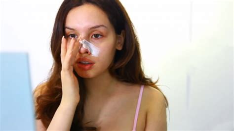 რეცეპტი და უმარტივესი პროცედურა შავი წერტილების მოსაშორებლად