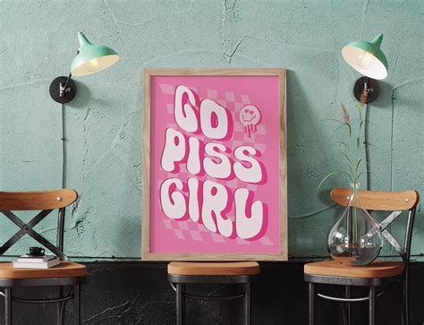 Go Piss Girl Print Pink Badezimmer Wandkunst Trendy Retro Etsy De