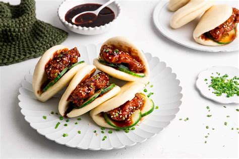 How To Eat Bao Buns