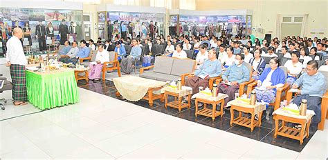 ဝန်ထမ်းများအနေဖြင့် တိုင်းပြည် သာယာဝပြောရေး၊ အေးချမ်း တည်ငြိမ်ရေးနှင့