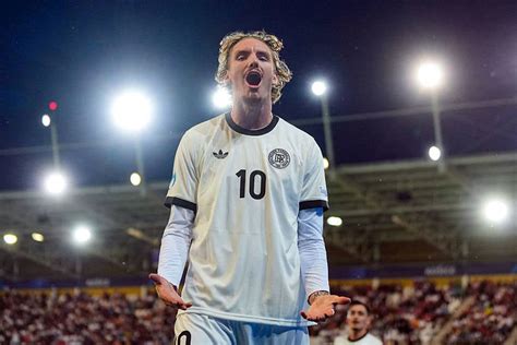 ვოლტემადე ბაიერნთან ახლოს არის Lelo Ge