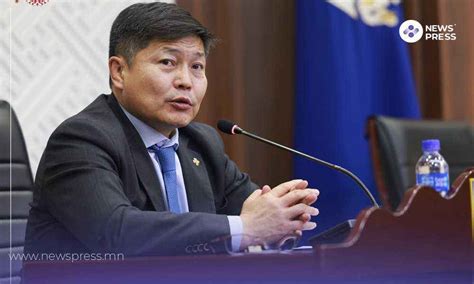 Х Нямбаатар 1мкв газрыг 450 доллараар зардаг н Мөнхжаргал гэгч лут том этгээд байна