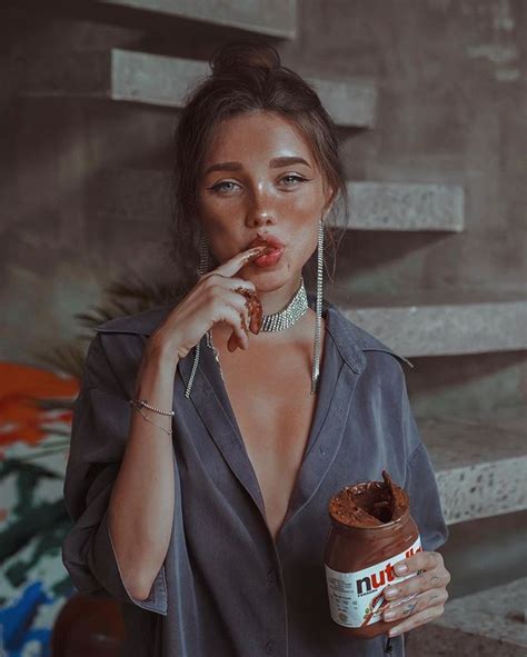 Artist Kseniya Rain Instagram