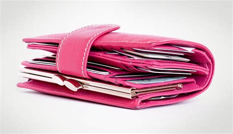 10 Worst Things To Carry In Your Wallet The Virginia Smp