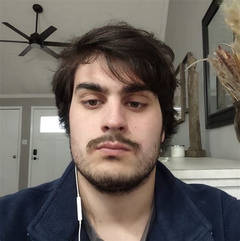 Taylor Jennings Medium