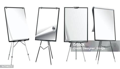 다양한 각도로 설정된 플립차트 모형 프레젠테이션 및 세미나 화이트보드에는 빈 종이 시트가 있습니다 텍스트를 위한 공간이 있는 삼각대의 플립 차트 흰색 배경에 격리된 벡터