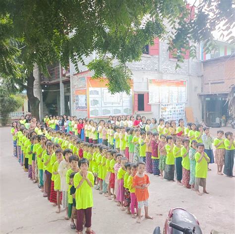 ငလျင်ဒဏ်ကြောင့် ဗီရိုပိ၍ ခါးရိုးထိခိုက်ဒဏ်ရာရသော ဘုန်းဘုန်းကြီးအရှင် ဆေကိန္ဒ ၏ ဆရာမကြီးဒေါ်ယယ အတ